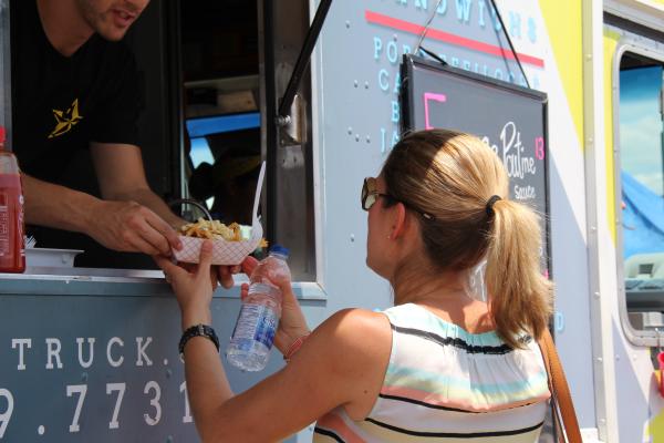 Le Grand PoutineFest | Vieux Port de Montréal